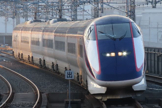 山形新幹線車両センター E3系 L53編成 の写真 |鉄道写真投稿サイトTrain-Directory