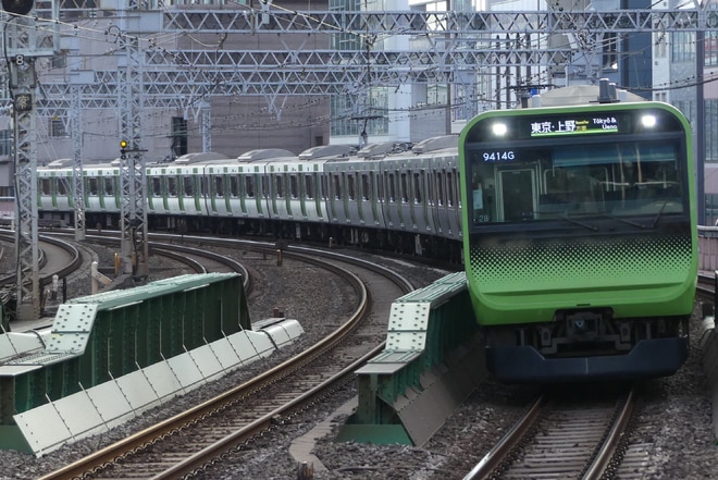 東京総合車両センター本区 E235系 トウ28編成 の写真 |鉄道写真投稿サイトTrain-Directory