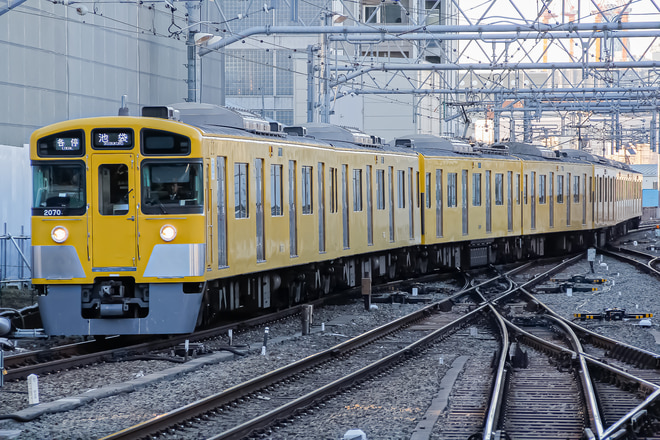 2000系 2069F の写真 |鉄道写真投稿サイトTrain-Directory