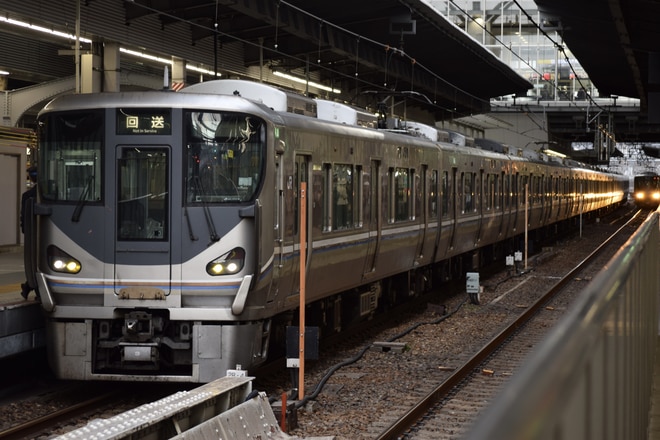 網干総合車両所本所 225系 I3編成 の写真 |鉄道写真投稿サイトTrain-Directory