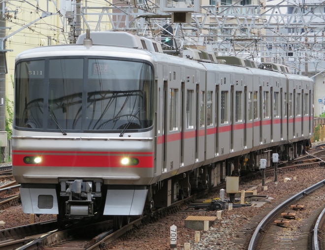 5000系 5011F の写真 |鉄道写真投稿サイトTrain-Directory