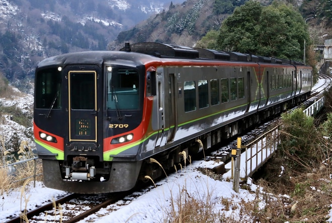 高知運転所 2700系 2709 の写真 |鉄道写真投稿サイトTrain-Directory