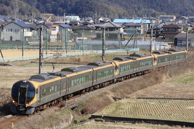 松山運転所 8600系 E1編成 の写真 |鉄道写真投稿サイトTrain-Directory