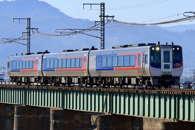 松山運転所 N2000系 2425 の写真 |鉄道写真投稿サイトTrain-Directory