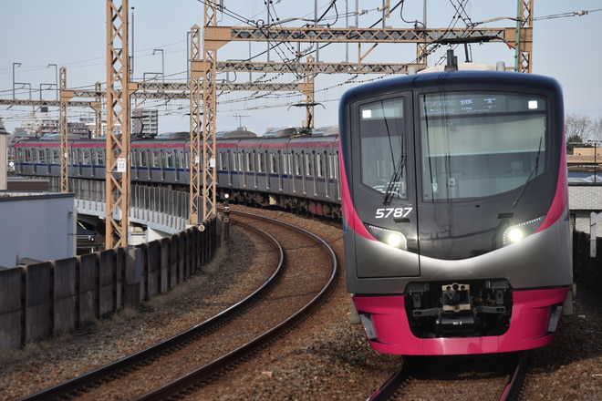 若葉台検車区 5000系 5737F の写真 |鉄道写真投稿サイトTrain-Directory