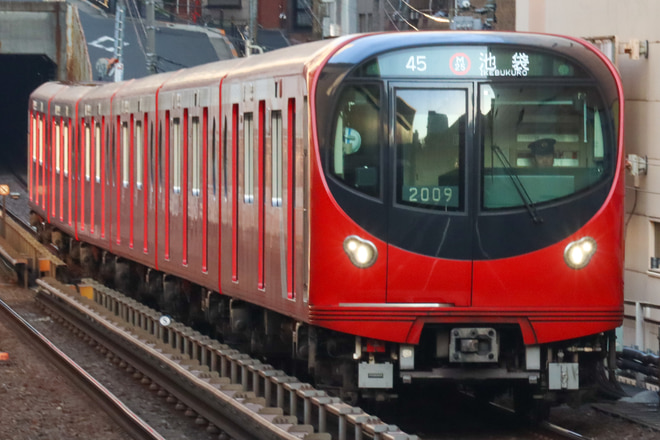 2000系 2009F の写真 |鉄道写真投稿サイトTrain-Directory