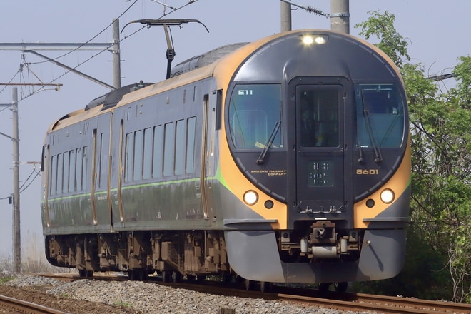 松山運転所 8600系 E11編成 の写真 |鉄道写真投稿サイトTrain-Directory