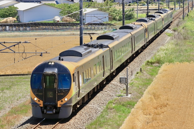 松山運転所 8600系 E1編成 の写真 |鉄道写真投稿サイトTrain-Directory