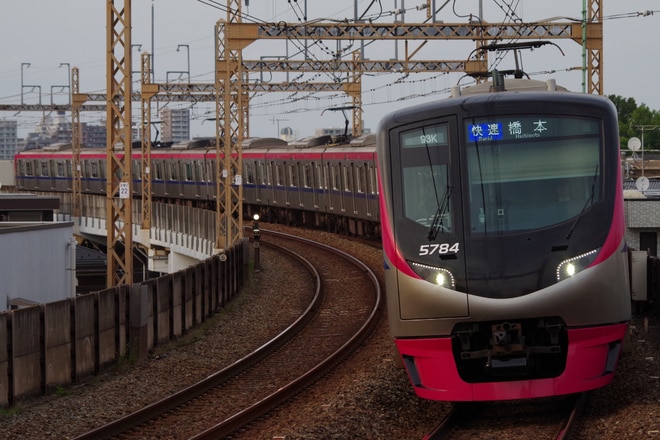 若葉台検車区 5000系 5734編成 の写真 |鉄道写真投稿サイトTrain-Directory