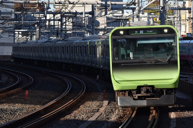 東京総合車両センター本区 E235系 トウ12編成 の写真 |鉄道写真投稿サイトTrain-Directory