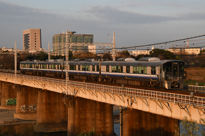 225系 の写真 |鉄道写真投稿サイトTrain-Directory