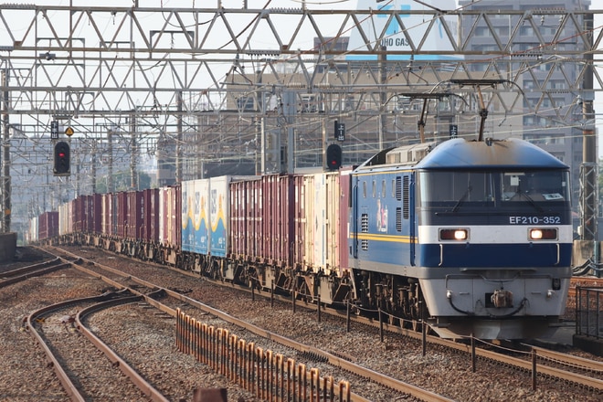吹田機関区 EF210形 EF210-352 の写真 |鉄道写真投稿サイトTrain-Directory