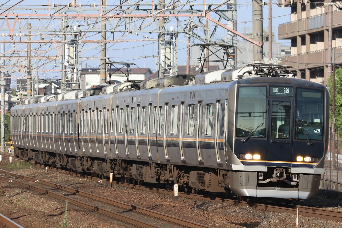 網干総合車両所明石支所 321系 D37編成 の写真 |鉄道写真投稿サイトTrain-Directory