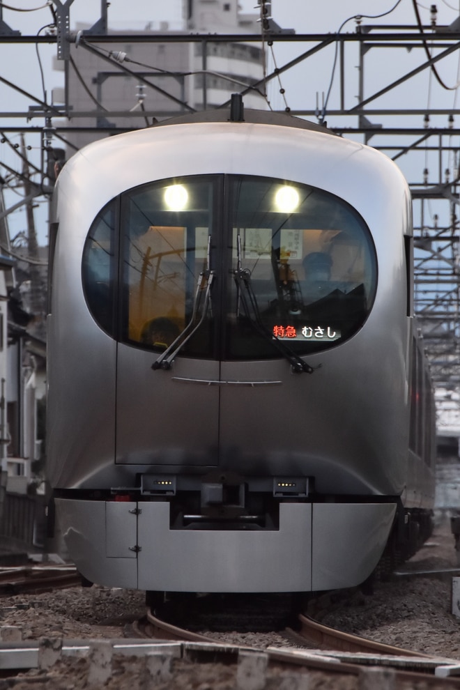 小手指車両基地 001系 001-G1F の写真 |鉄道写真投稿サイトTrain-Directory