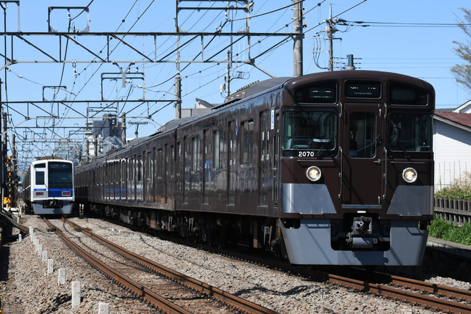 新2000系 2069F の写真 |鉄道写真投稿サイトTrain-Directory