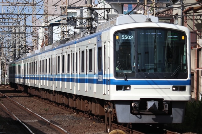 光明池車庫 5000系 5501F の写真 |鉄道写真投稿サイトTrain-Directory