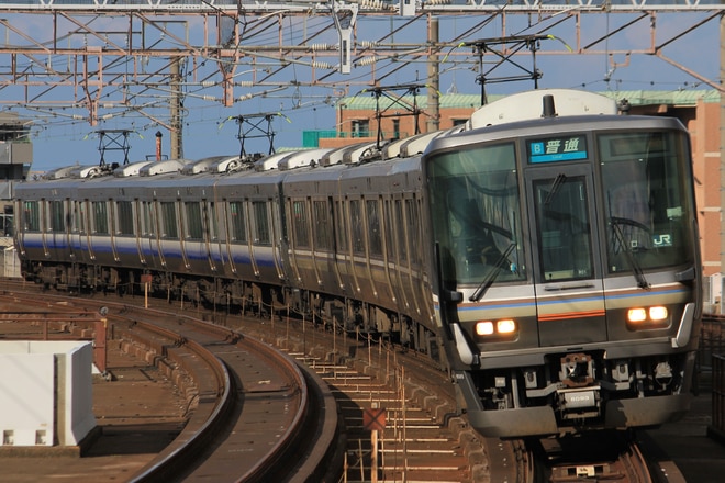 223系 R01編成 の写真 |鉄道写真投稿サイトTrain-Directory