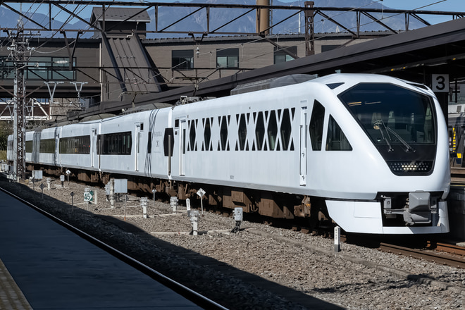 N100系 N101F の写真 |鉄道写真投稿サイトTrain-Directory