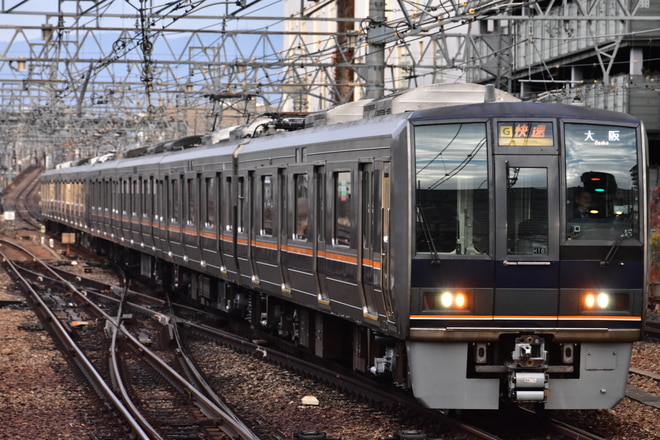 網干総合車両所明石支所 207系 H16編成 の写真 |鉄道写真投稿サイトTrain-Directory