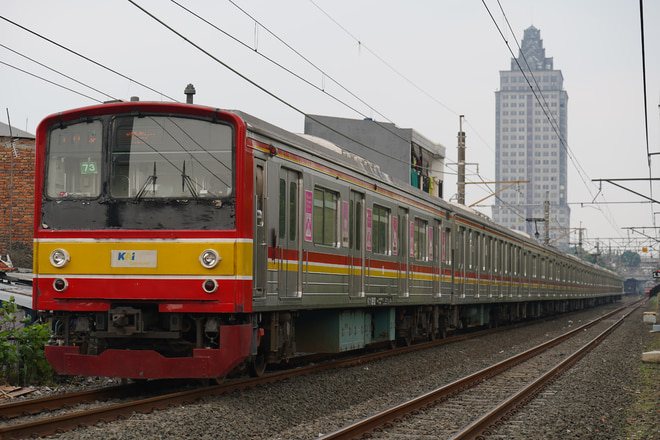 205系 の写真 |鉄道写真投稿サイトTrain-Directory