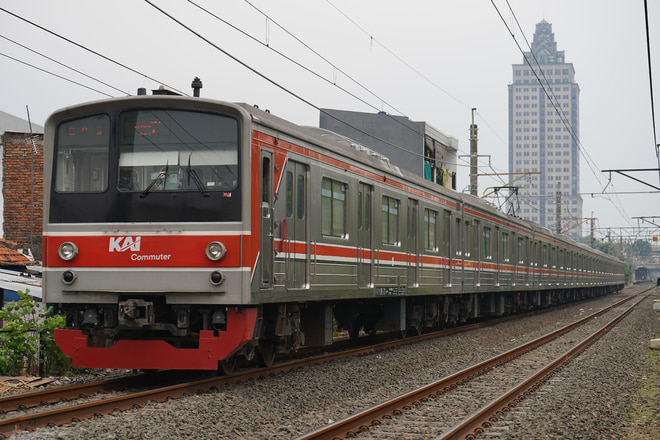 205系 の写真 |鉄道写真投稿サイトTrain-Directory