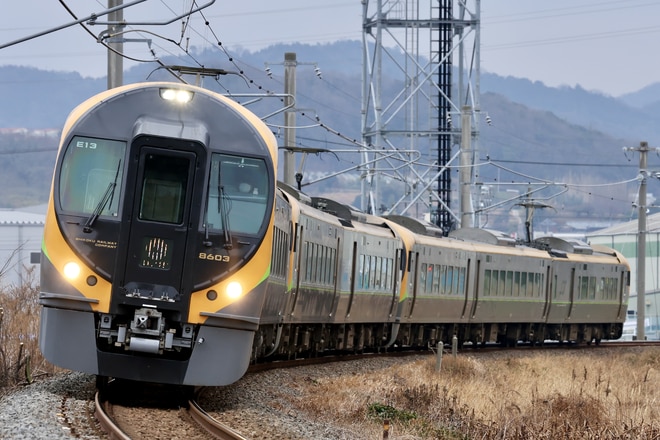 松山運転所 8600系 E13編成 の写真 |鉄道写真投稿サイトTrain-Directory