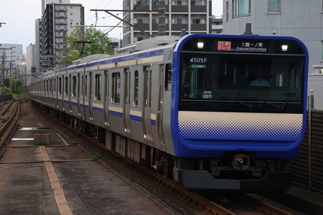 鎌倉車両センター本所 E235系 クラF-32編成 の写真 |鉄道写真投稿サイトTrain-Directory