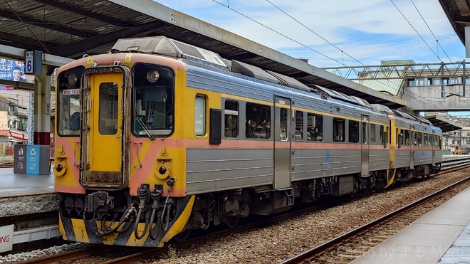 彰化機務段 DR1000型 45DR1020 の写真 |鉄道写真投稿サイトTrain-Directory