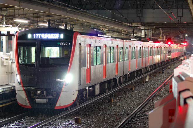 馬込検車場 5500形 5519F の写真 |鉄道写真投稿サイトTrain-Directory