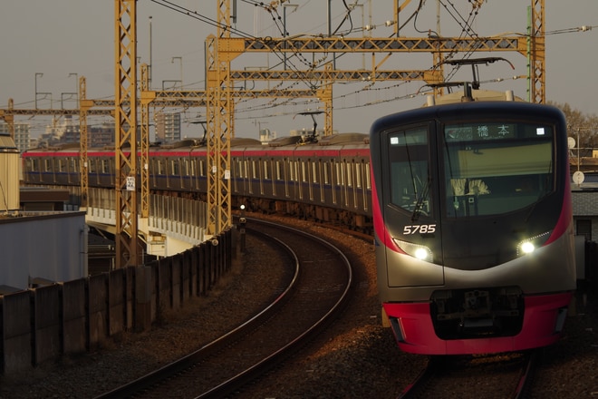 若葉台検車区 5000系 5735編成 の写真 |鉄道写真投稿サイトTrain-Directory