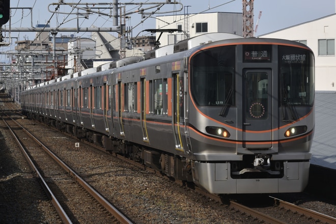 吹田総合車両所森ノ宮支所 323系 LS19編成 の写真 |鉄道写真投稿サイトTrain-Directory