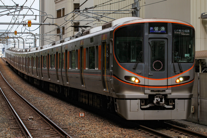 吹田総合車両所森ノ宮支所 323系 LS01編成 の写真 |鉄道写真投稿サイトTrain-Directory