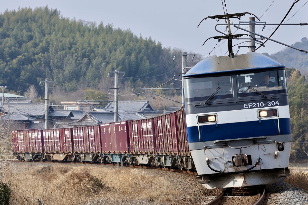 吹田機関区 EF210 304 の写真 |鉄道写真投稿サイトTrain-Directory