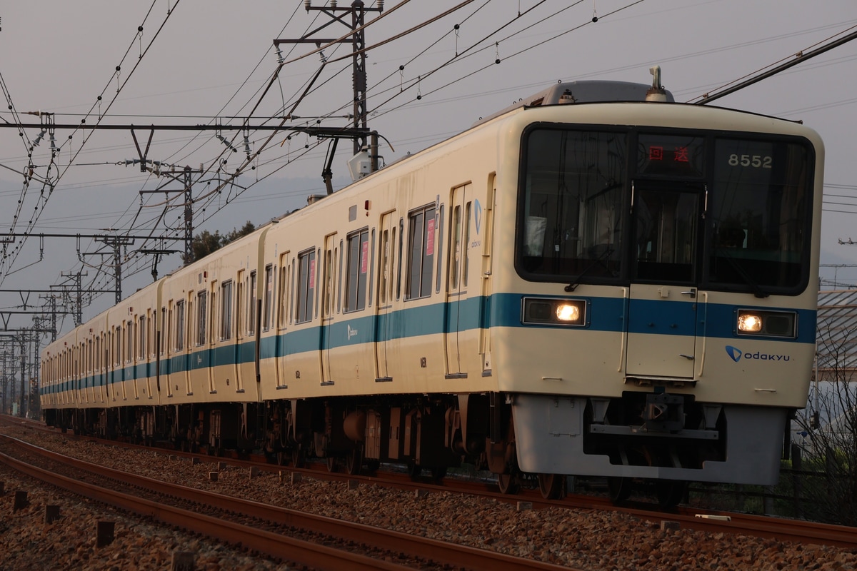 海老名検車区 8000形 8552F の写真 |鉄道写真投稿サイトTrain-Directory