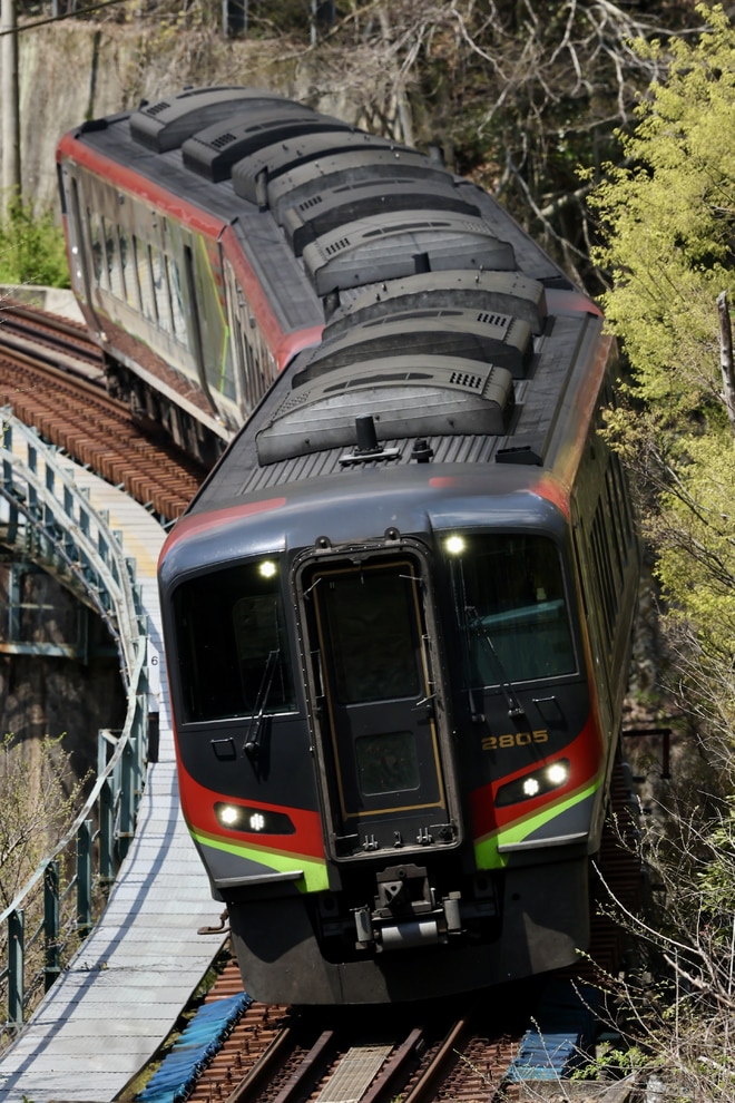 高知運転所 2700系 2805 の写真 |鉄道写真投稿サイトTrain-Directory