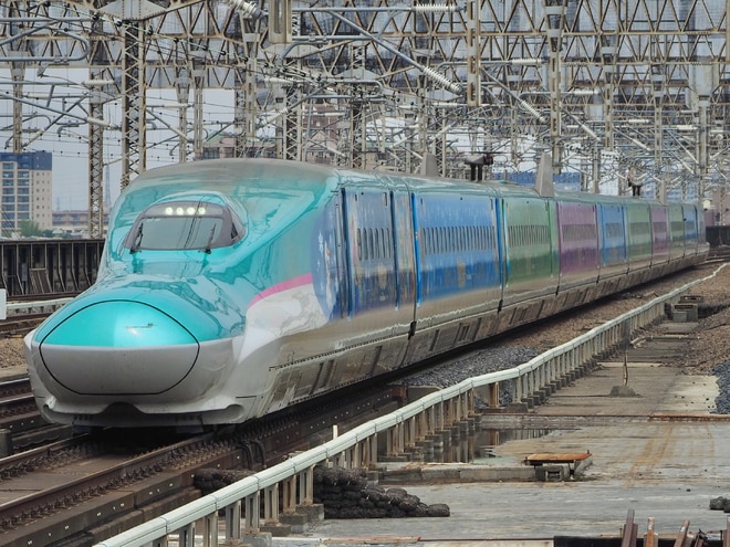 新幹線総合車両センター E5系 の写真 |鉄道写真投稿サイトTrain-Directory