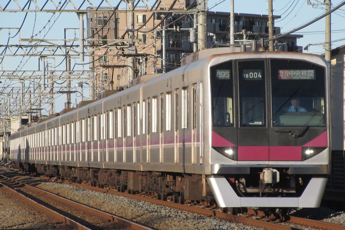 鷺沼検車区 08系 08-104F の写真 |鉄道写真投稿サイトTrain-Directory