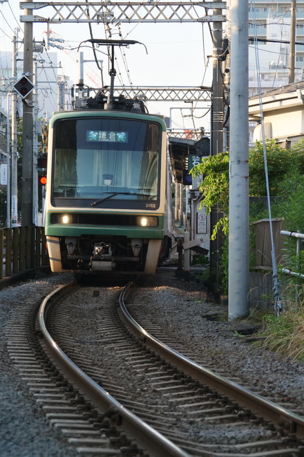 極楽寺検車区 2000形 2002F の写真 |鉄道写真投稿サイトTrain-Directory