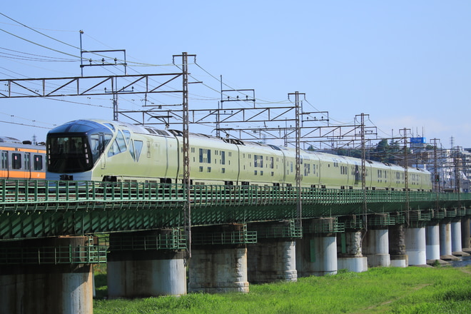 尾久車両センター E001形 四季島編成 の写真 |鉄道写真投稿サイトTrain-Directory