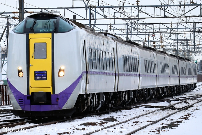 函館運輸所本所 キハ261系 ST-1215編成 の写真 |鉄道写真投稿サイトTrain-Directory