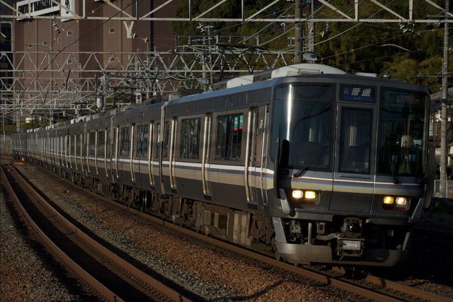 網干総合車両所 223系 V15編成 の写真 |鉄道写真投稿サイトTrain-Directory