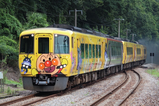 高知運転所 2700系 の写真 |鉄道写真投稿サイトTrain-Directory