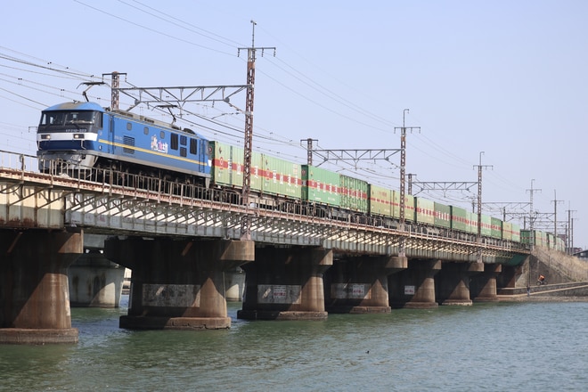 吹田機関区 EF210形 EF210-323 の写真 |鉄道写真投稿サイトTrain-Directory